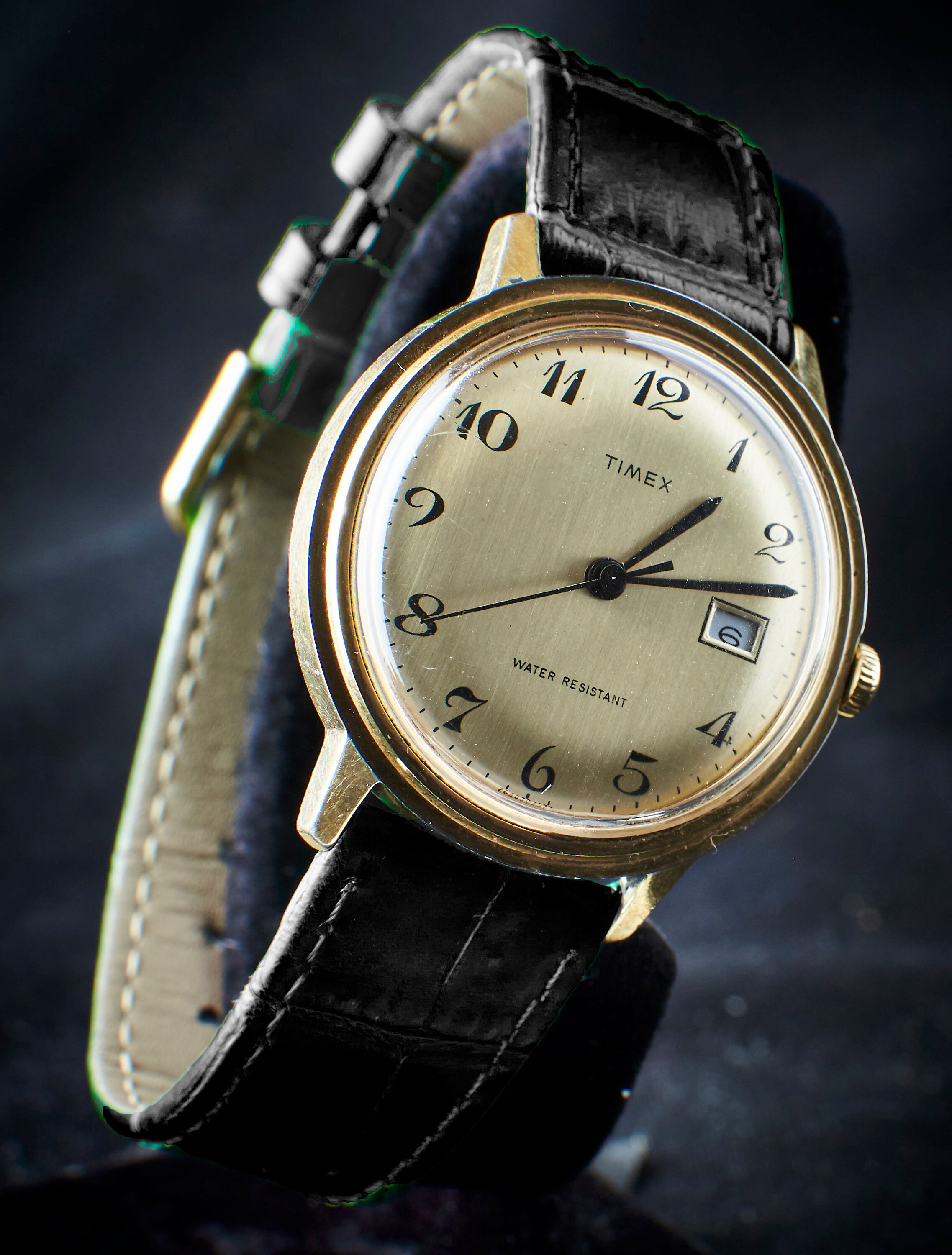 Elegant Classic 1970s Timex - mechanical hand-winding - freshly ...