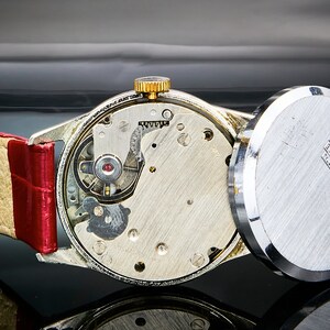 1960s Customtime Mid Century Modern Ladies Automatic Watch, lustrous ...