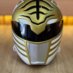 White Ranger Mmpr Helmet (free Shipping) - Etsy