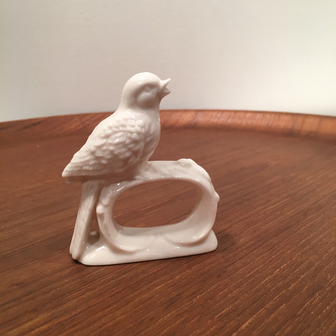 Vintage Porcelain Bird Napkin Rings set of 5 // Dinnerware - Etsy