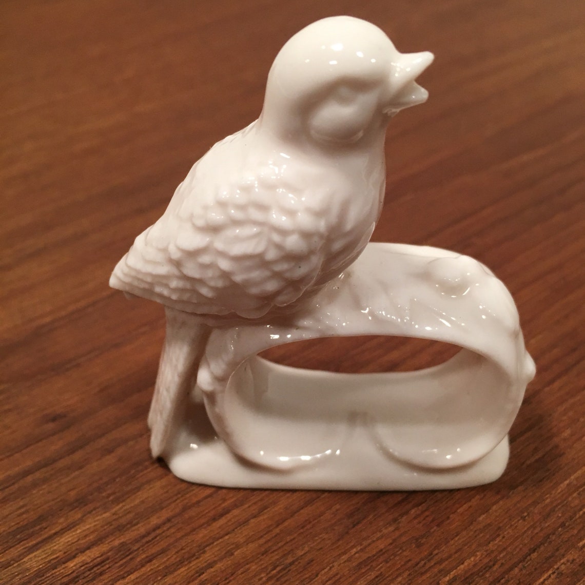 Vintage Porcelain Bird Napkin Rings set of 5 // Dinnerware - Etsy