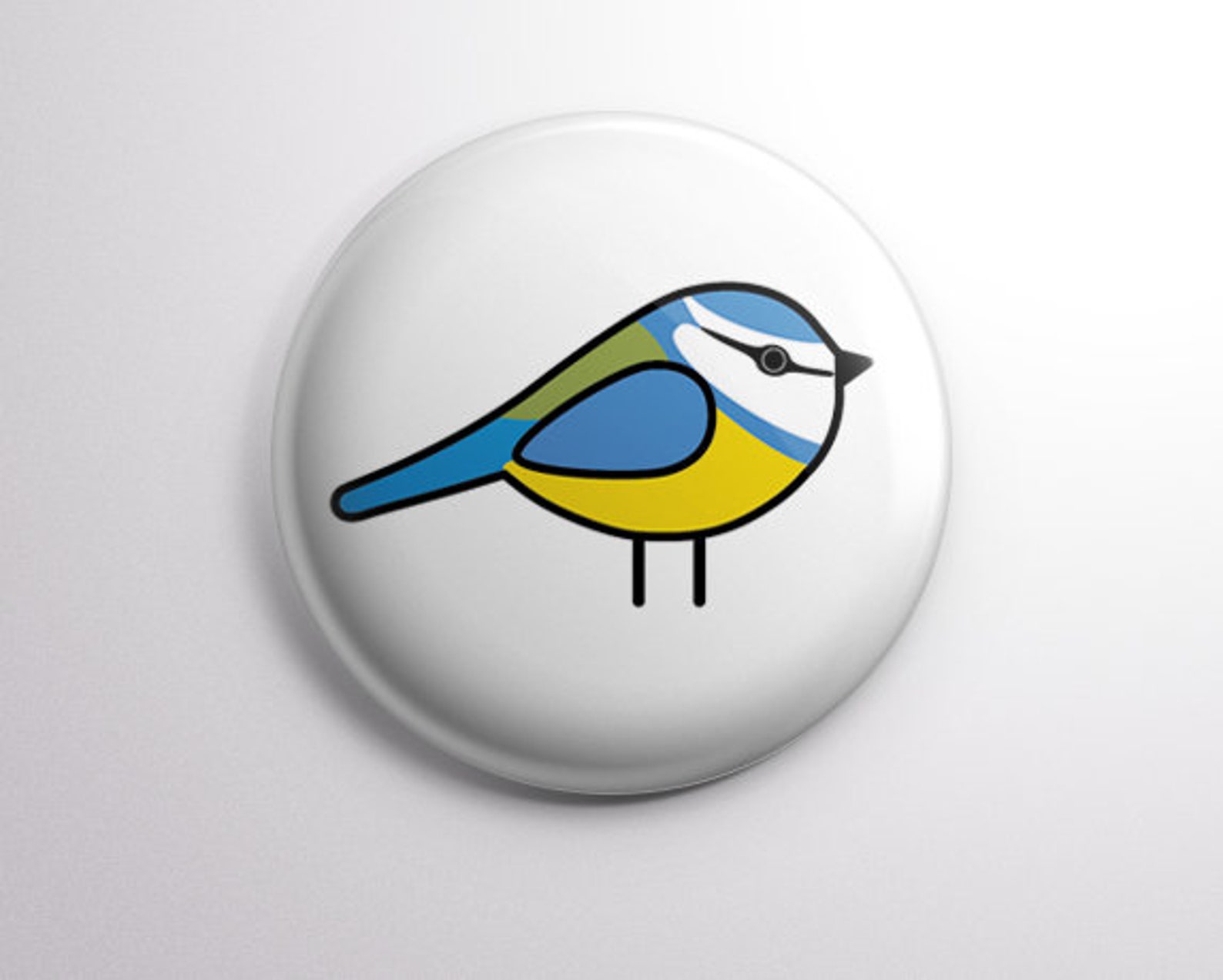 Set of 4 Bird Badges British Garden Birds Robin Blue Tit Blackbird ...