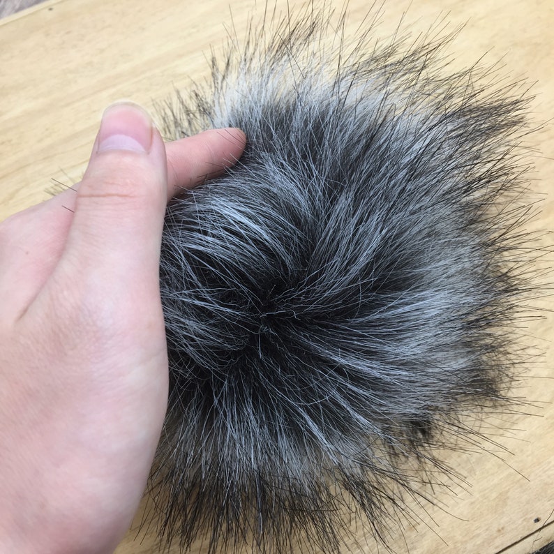 6 Pieces Grey Fox Faux Fur Pom Poms Snap Button Vegan Fur | Etsy