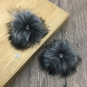 6 Pieces Grey Fox Faux Fur Pom Poms Snap Button Vegan Fur - Etsy
