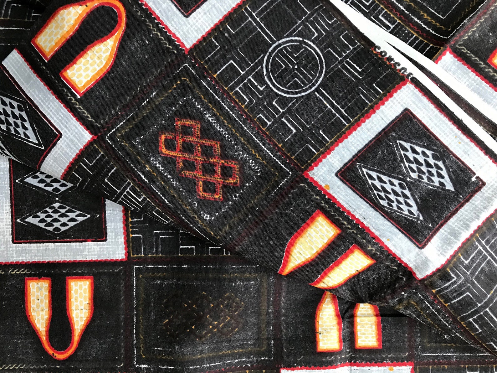 Ndop atoghu Tissu dimpression africain / tissu bamileke - Etsy France