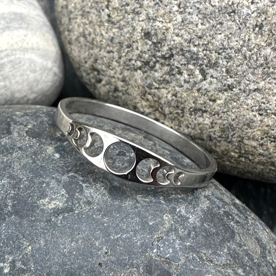 Moon Ring, Moon Phase Ring, Moon, Moon Phase, Delicate Stainless Steel Ring, Silver Moon Ring - Etsy