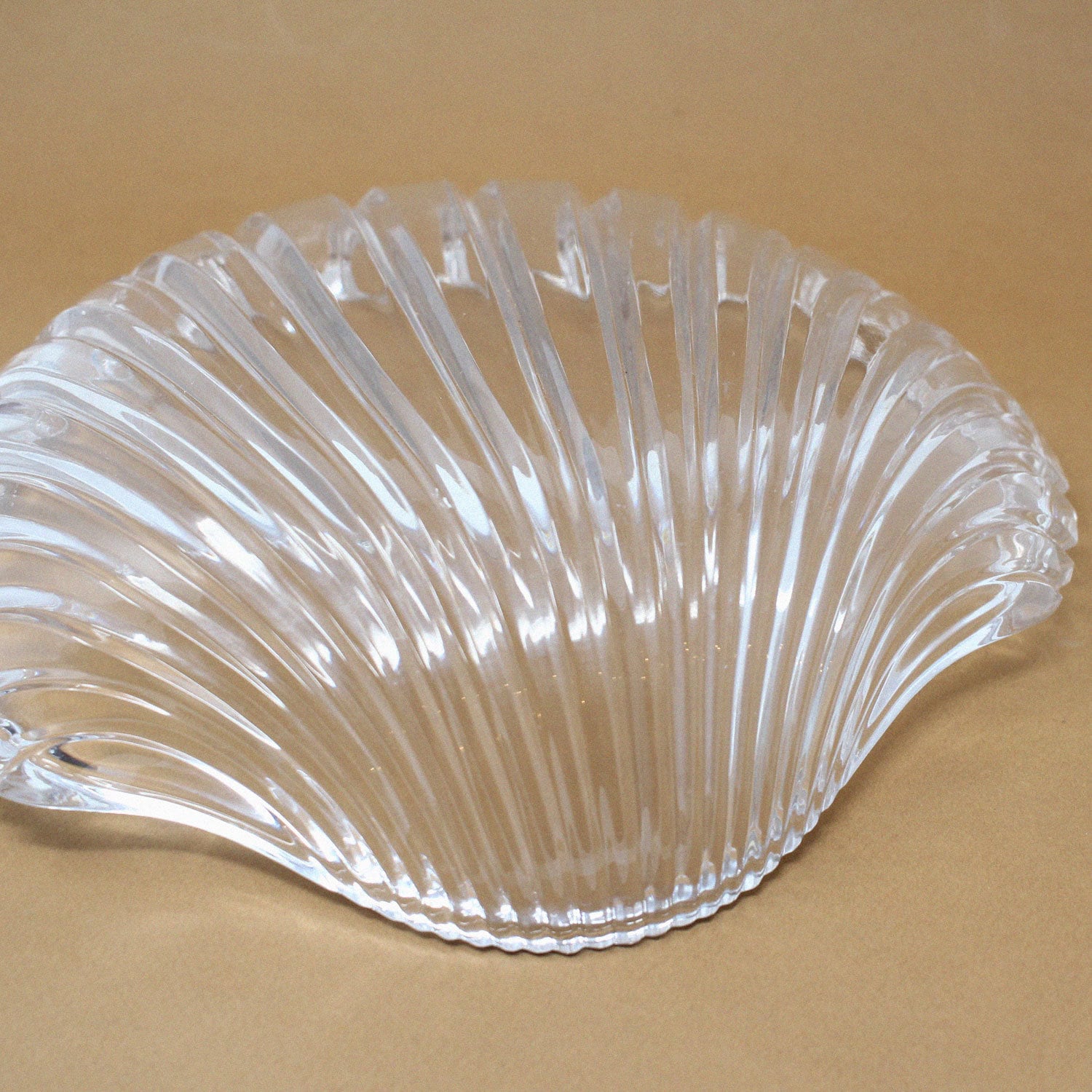 Large Glass Clam Shell Dish Vintage Glass Fruit Bowl - Etsy