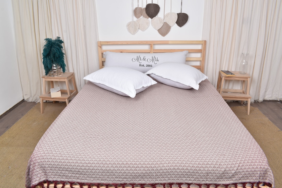 Turkish Bedspread, Picnic Blanket, Burgundy-white Throw, Heart Design ...