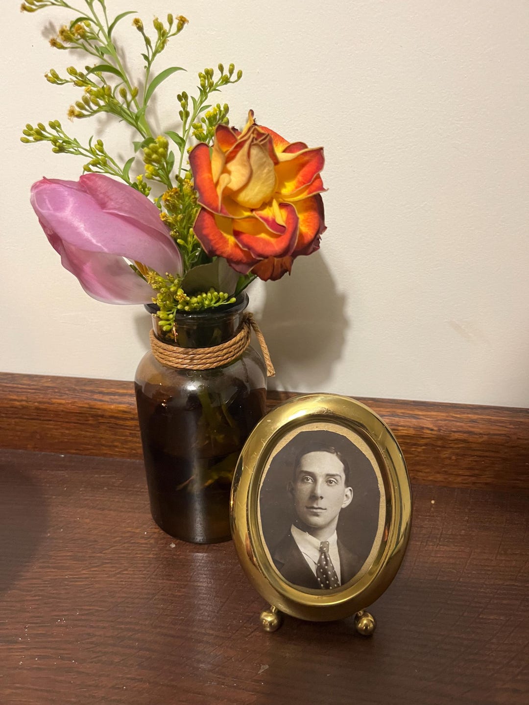 Vintage Bras & Glass Oval Footed Photo Portrait Frame - Etsy