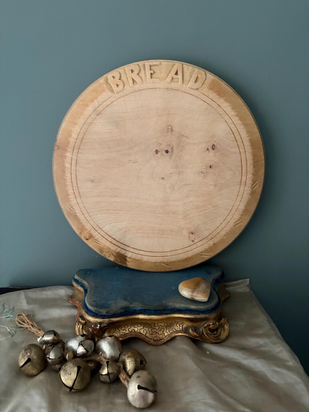 Vintage Carved Wood Breadboard - Etsy UK
