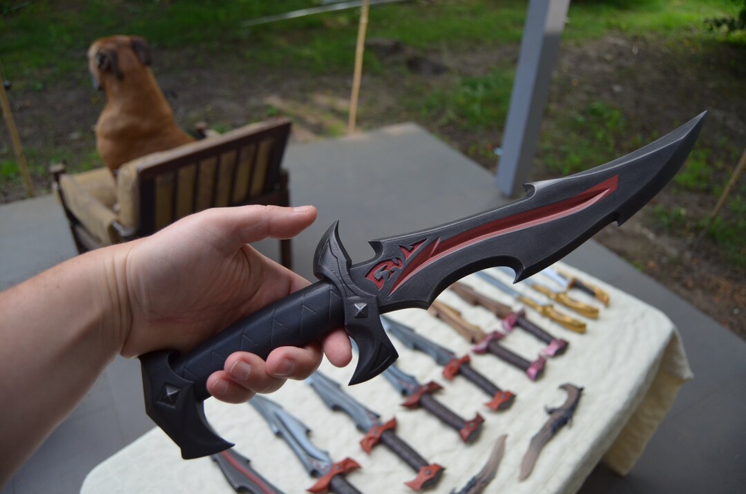Valorant Reaver Knife 1:1 for Cosplay | Fan Art | Gamer Gift | Valorant ...