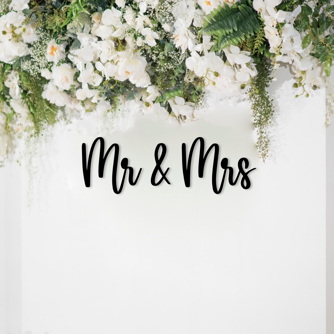 Mr and Mrs Sign - Mr and Mrs Wall Sign - Bedroom Wall Sign - Mr and Mrs ...