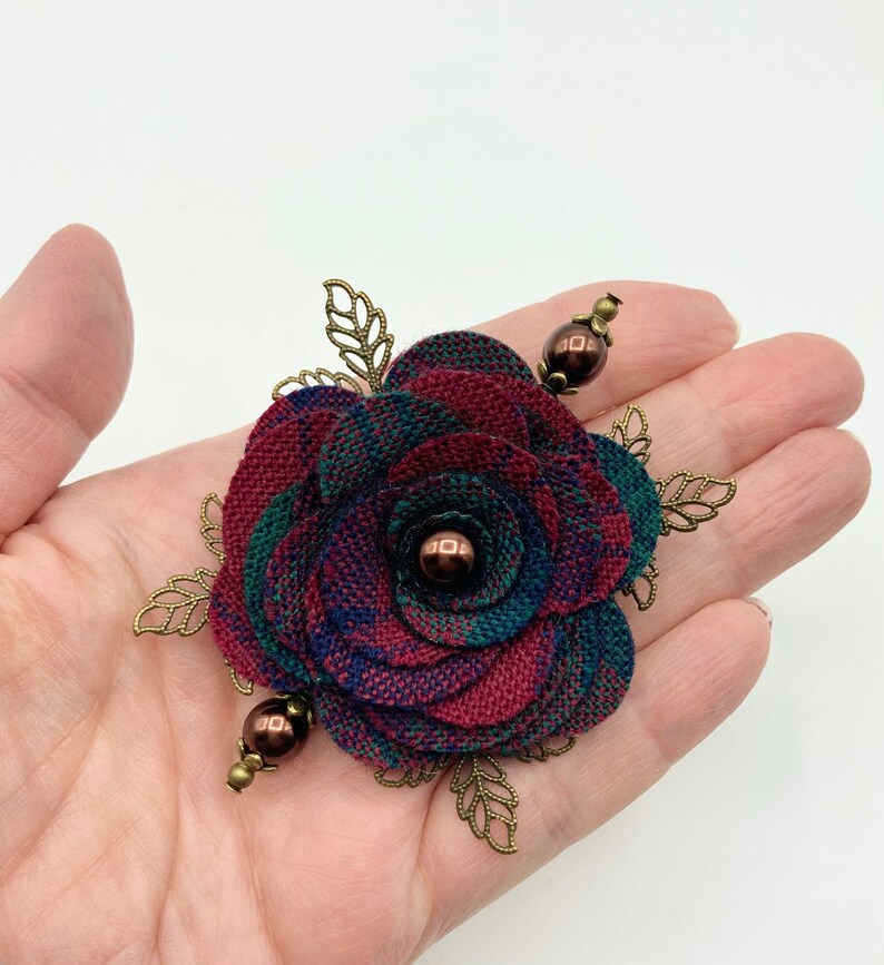 Lindsay Tartan Brooch With Bronze Leaves Tartan Flower - Etsy UK