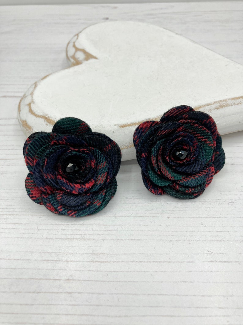Small Tartan Flower Brooch in Macdonald Tartan Red Tartan - Etsy UK