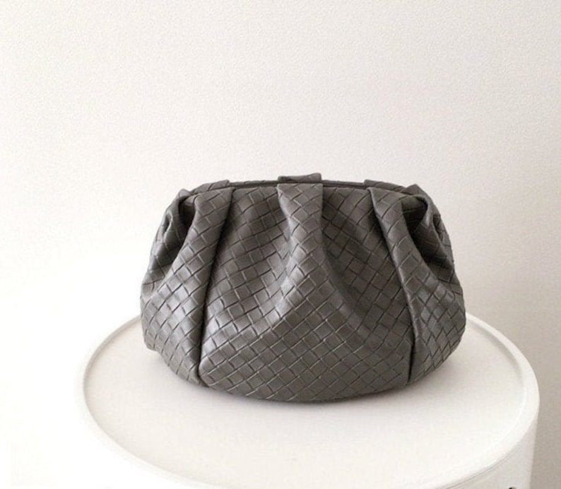 Dumpling Shape Bag Sew Pattern | Internal Frame Clutch Sew Pattern | Dr ...