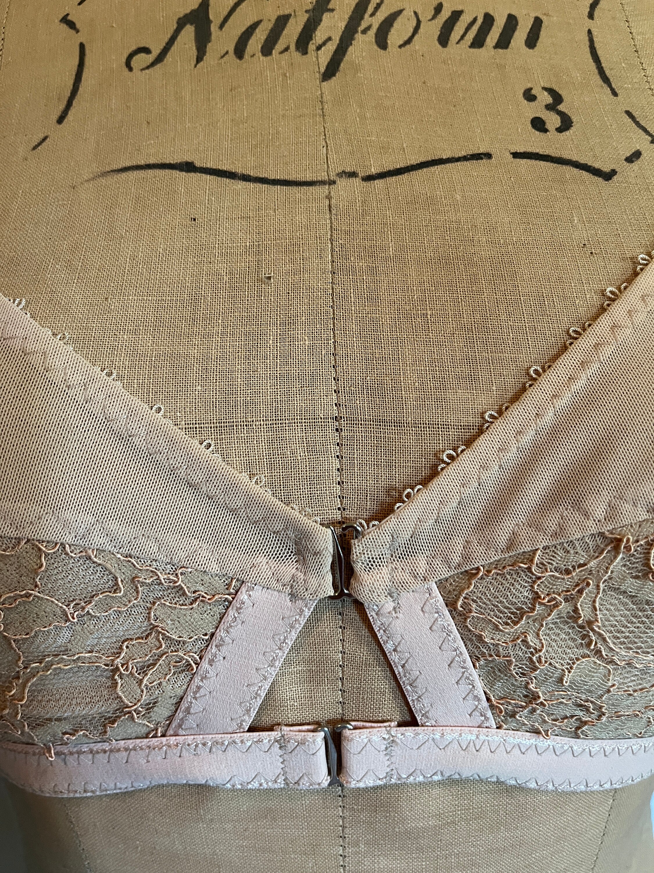 Retro 1950s Style Lace and Mesh Ladies Bra/ Brassiere 34B - Etsy