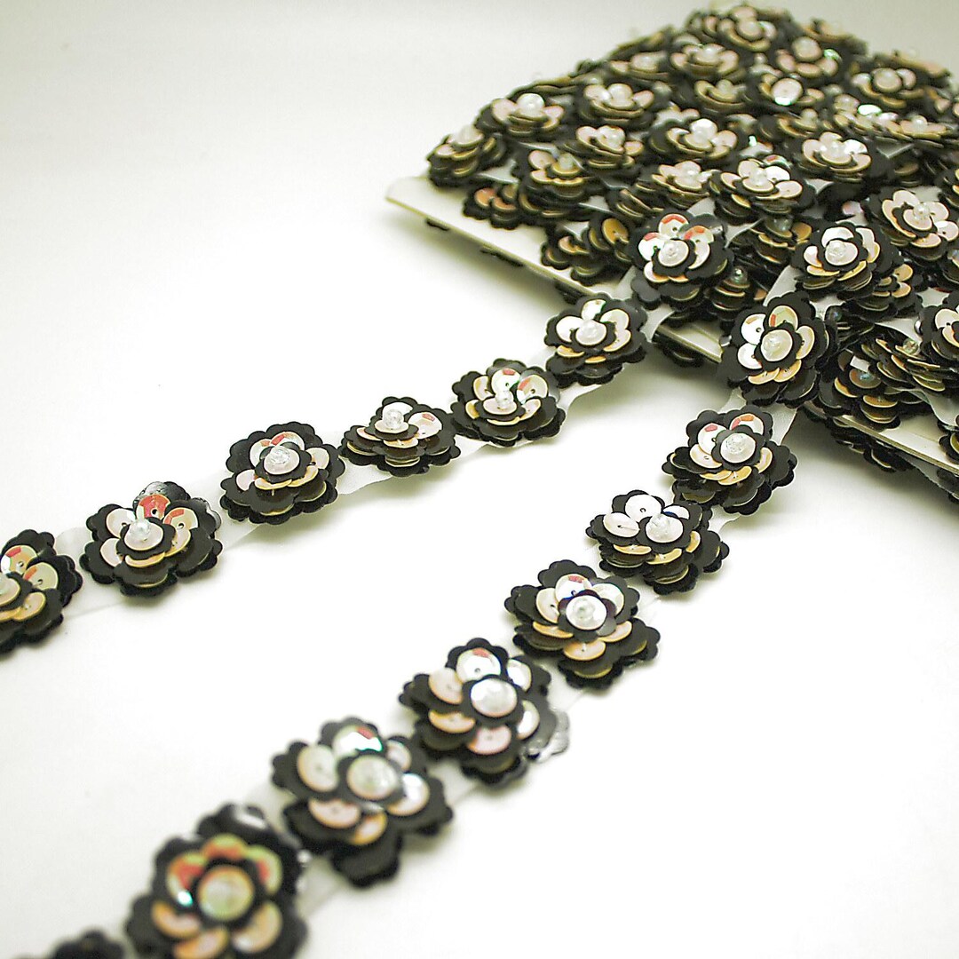 WHITE SEQUIN FLOWER Beaded Trim With Sequin Flowers - Etsy