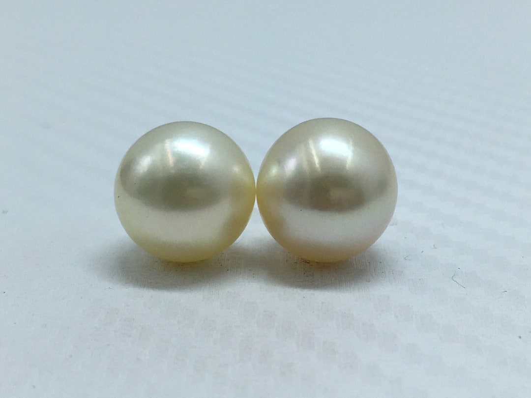 12.60 MM Size AA Luster Loose Pearl Cream Color Near Round\oval Shape ...