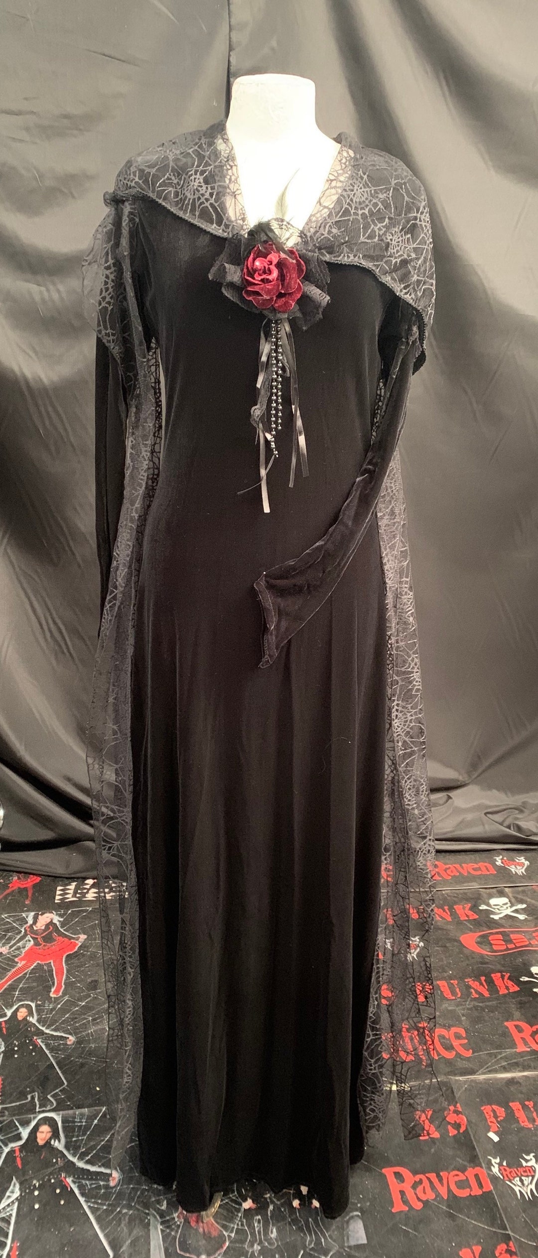 Dress Raven Clothing Lush Black Velvet Gothic Dress With Cobweb Hood Sm ...
