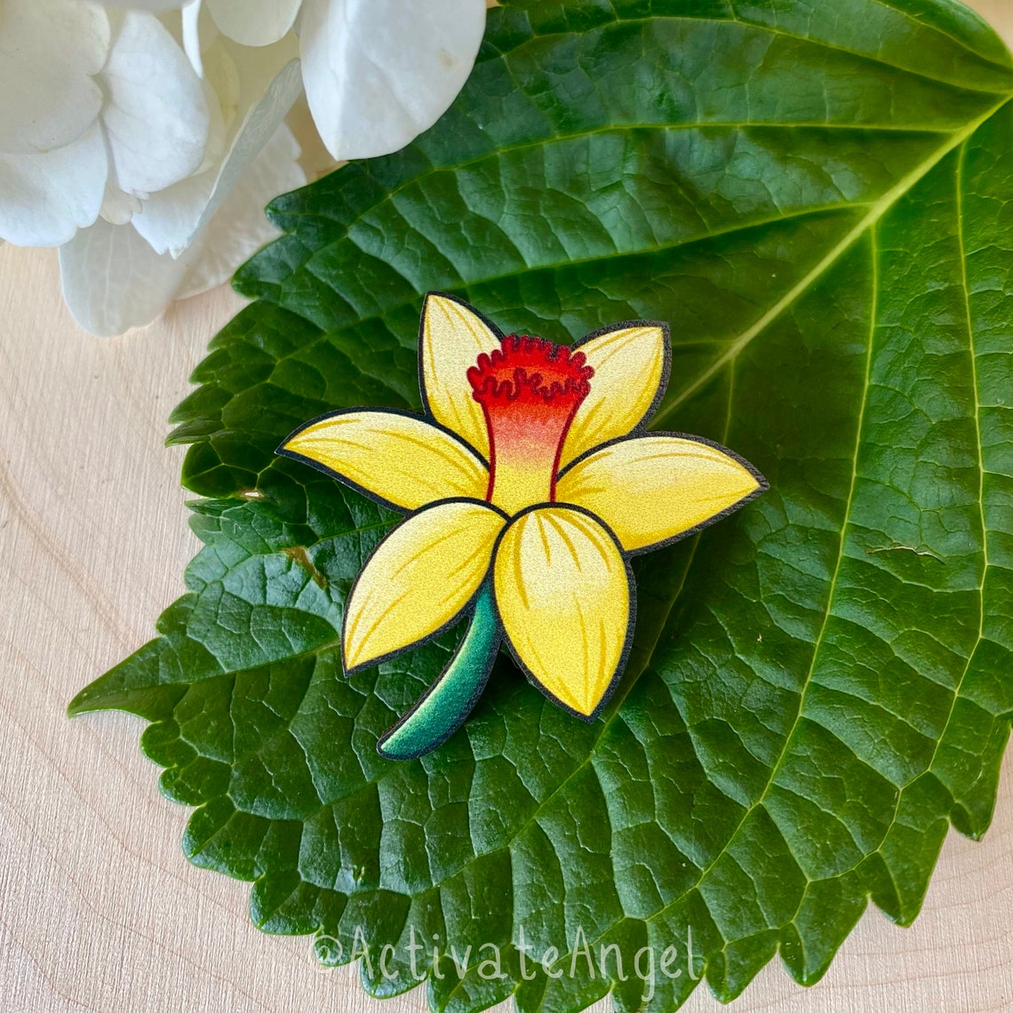Daffodil Flower Pin | March Birth Month Flower - Etsy