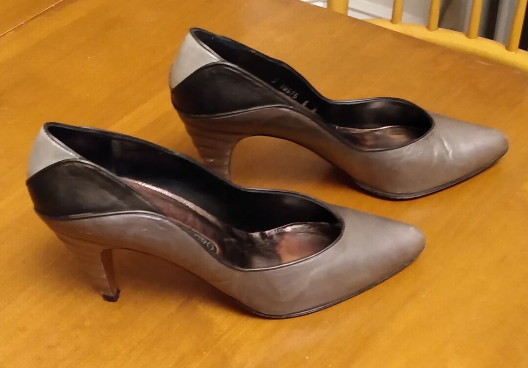 Classic Martinez Valero Pumps - Etsy
