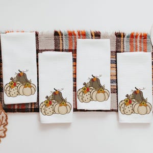 Cream Pumpkin Kitchen Towels Fall Kitchen Decor, Thanksgiving Hostess ...