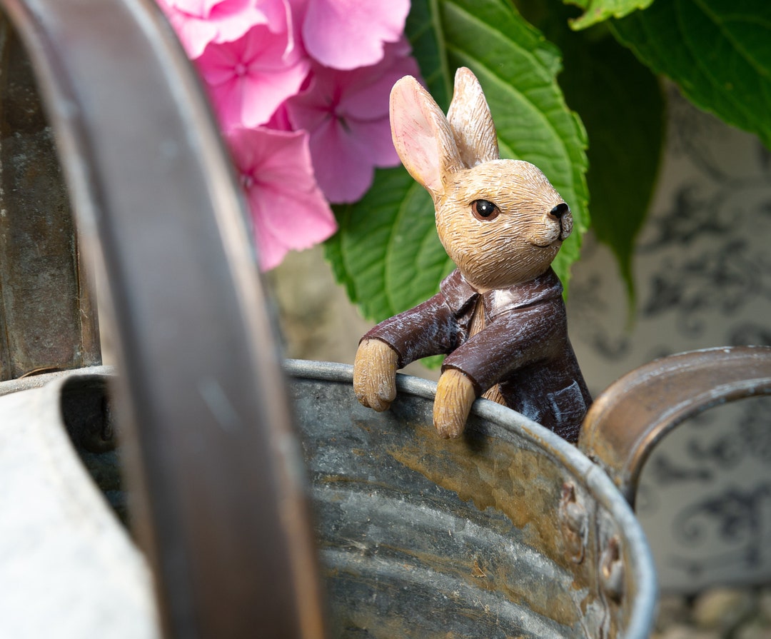 Benjamin Bunny Pot Buddy: Beatrix Potter Garden Decor - Etsy