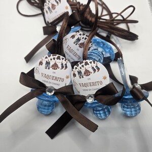 Un Vaquerito Viene En Camino Baby Shower Pacifiers Guest Favors ...