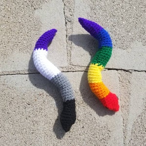 LGBT Snakes / Agender / Aro / Ace / Bi / Butch / Gay / Genderfluid / Lesbian / Nonbinary / Pan ...