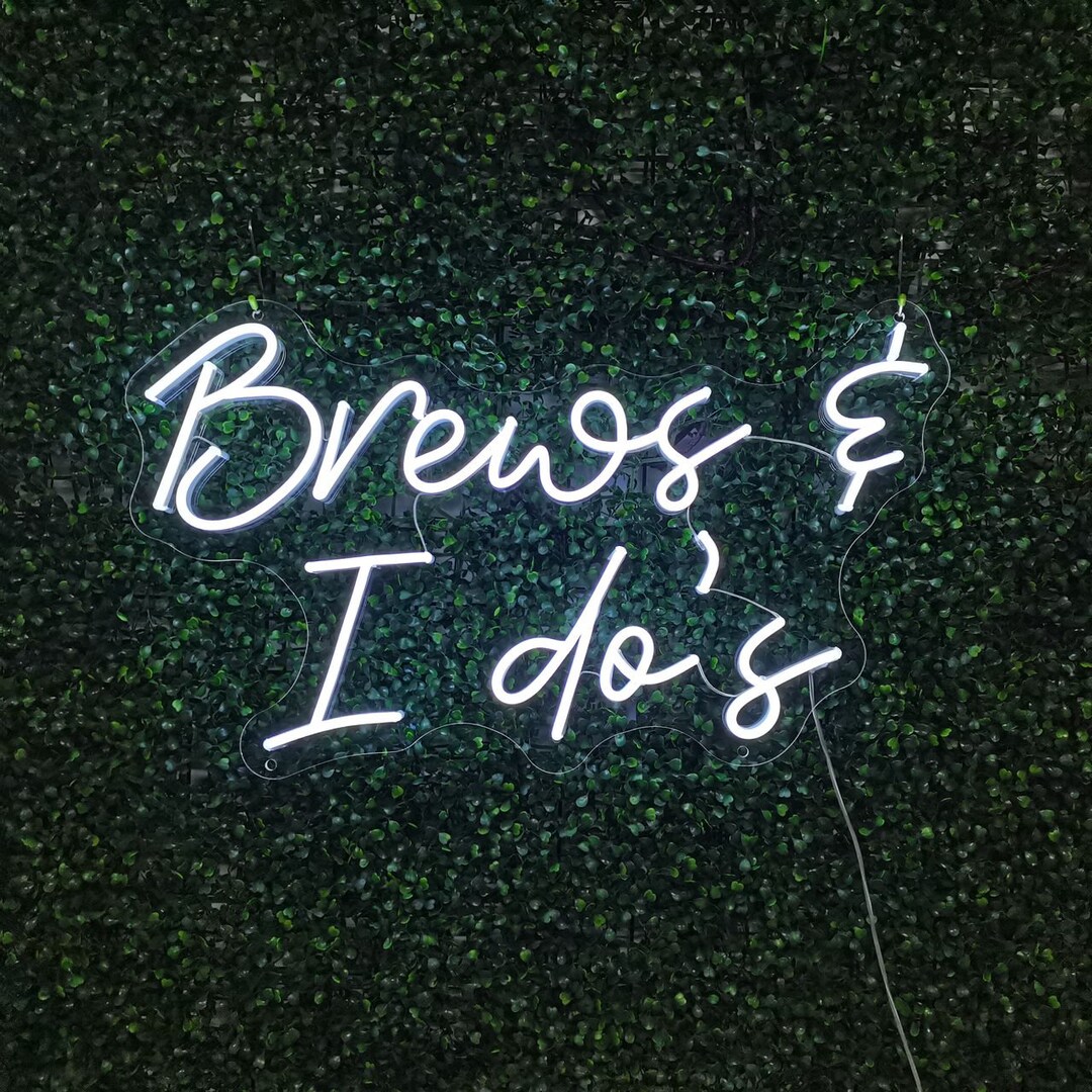 Neon Name Sign Custom Wedding Backdrop, Last Name Sign Wedding Decor ...