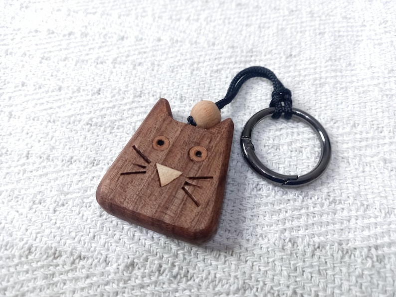 Handmade Walnut Cat Keychain: Wood Carving Bag Charm - Etsy