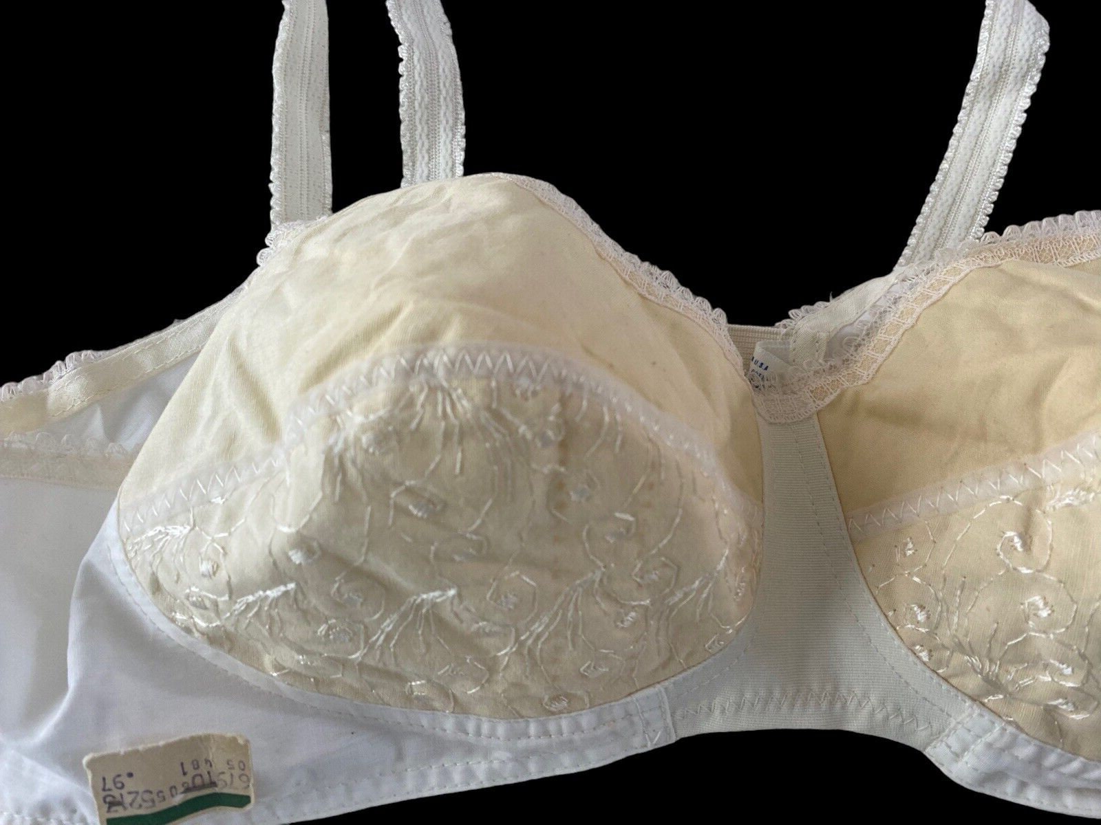 Vintage Bra 36A 1960s Molded Cup NEW Deadstock Celebrity Lace ...