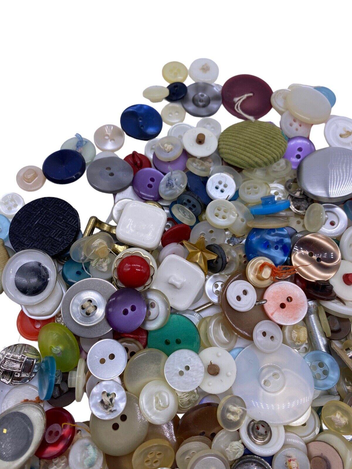 Vintage Button Lot Buttons Collection Colorful Plastic Metal Estate ...