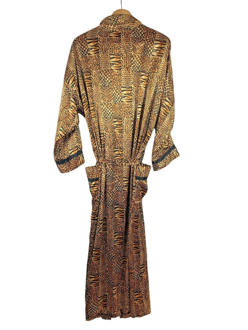 Georgette Trabolsi Neiman Marcus Robe Silky Leopard Animal Print Large ...