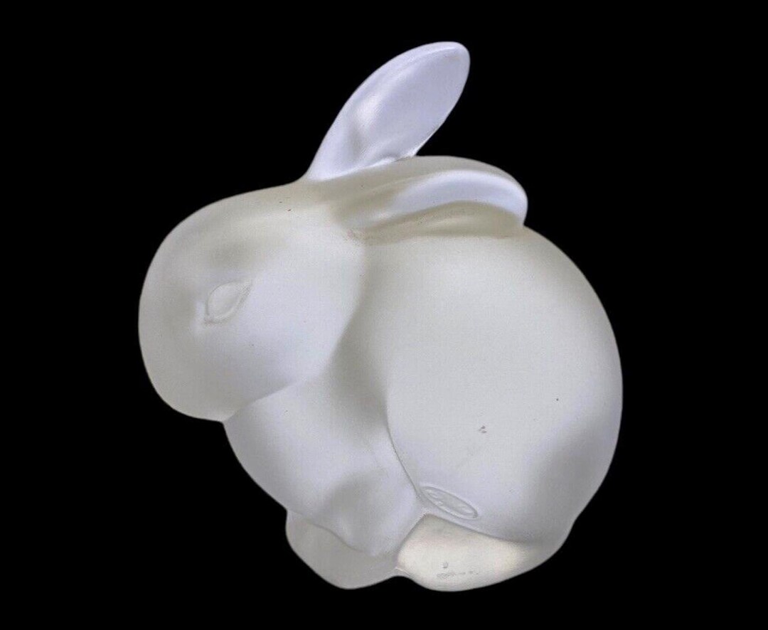 Vintage Fenton Glass Frosted Satin Bunny Rabbit Paperweight 1980s ...
