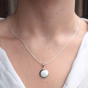 925 Silver Shiva Shell Necklace, Eye of Santa Lucia Round Pendant - Etsy