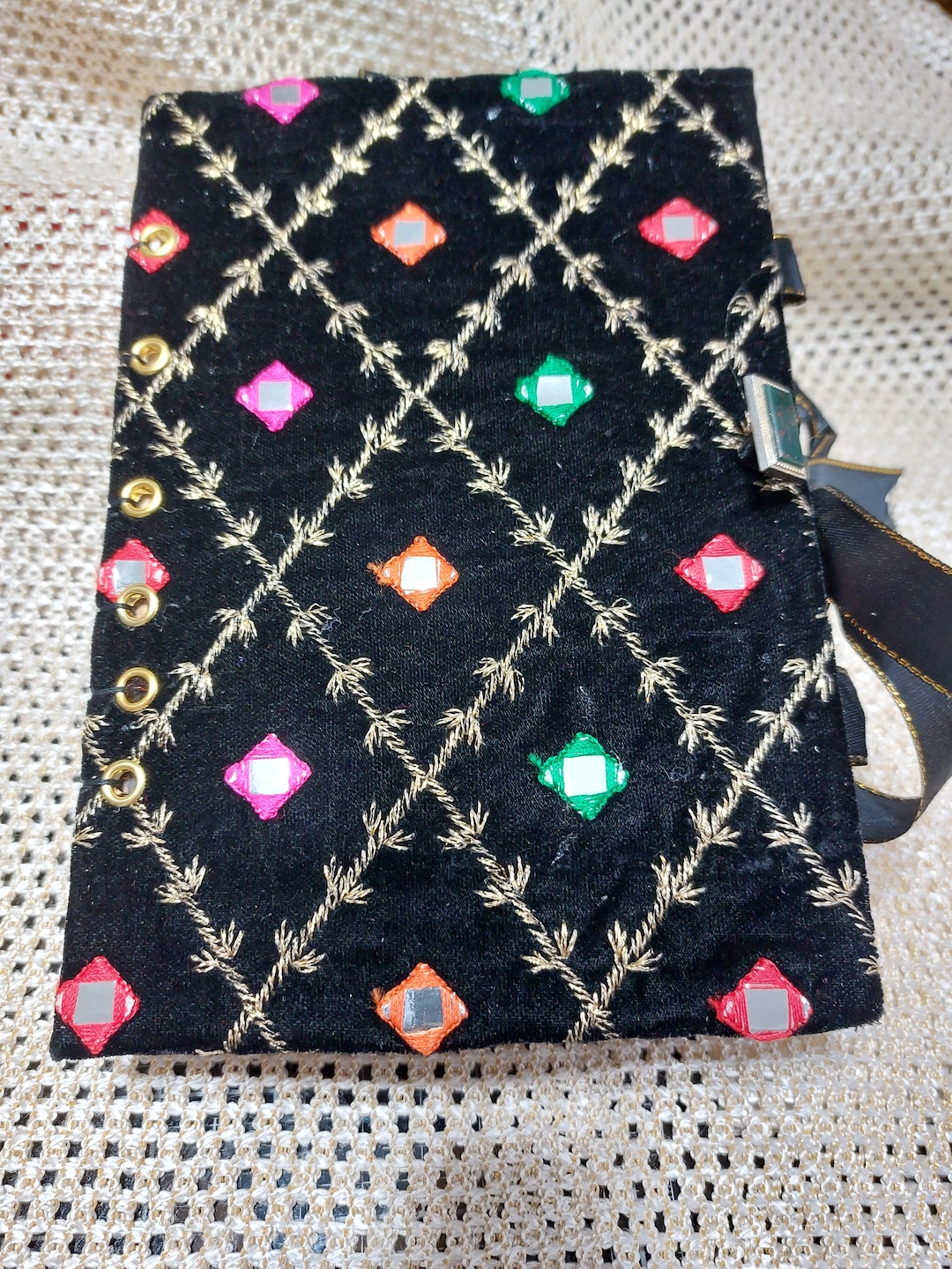 Gothic Queens - Etsy