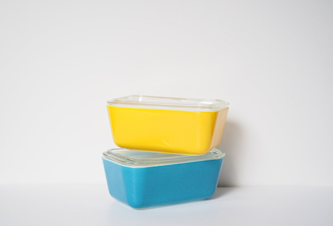 Set of 2 * Pyrex * Refrigerator Boxes With Lid * 502 * USA * 60s * Very ...