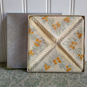 Vintage Paper Handkerchiefs/napkins 20 Pieces Made in England Paper ...
