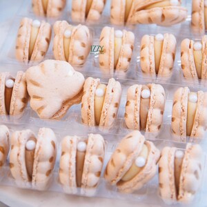 White/ Cream Seashell Macarons 15 or 30 - Choose Your Flavors - Edible ...