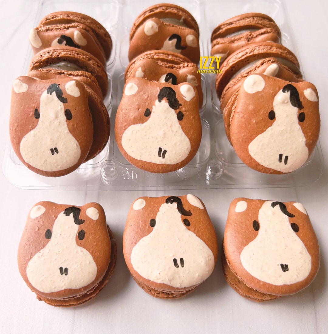 Horse Macarons - Farm Animals French Macarons 12 or 24 - Macarons ...