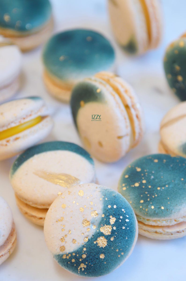 Moon Phases French Macarons - 6, 12 or 24 - Choose Flavors Macaroons ...