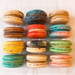 French Macaron Box - 12 Assorted Flavors - Gifts - French Macaroons ...
