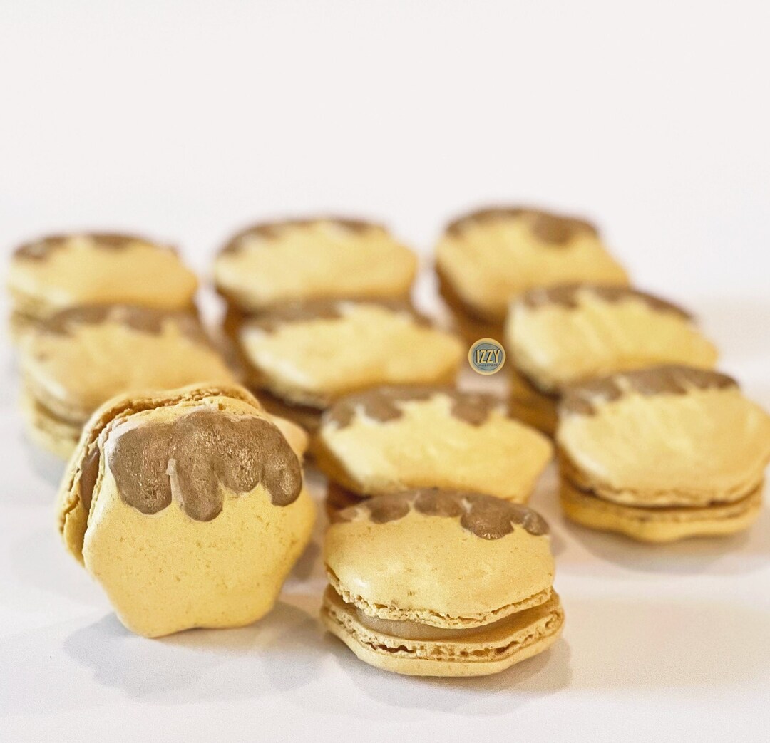 Honey Pot Macarons 12 or 24 - Choose Your Flavors - Edible Macaroons ...