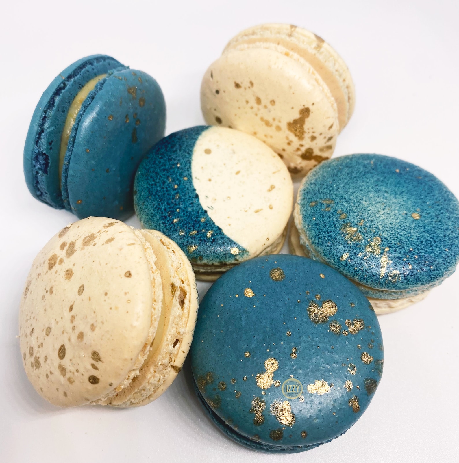 Moon Phases French Macarons 6 12 or 24 Choose Flavors - Etsy