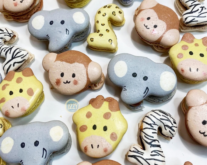 Safari Cakesicles Jungle Cake Pops Giraffe Elephant Lion Cheetah Baby ...