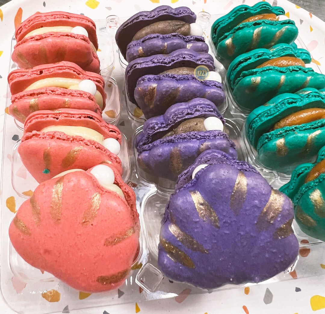 Seashell Macarons 15 or 30 Choose Your Flavors Edible - Etsy