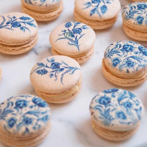 Blue Flower Macarons - Blue Summer Spring Flower/ Wedding Flower ...