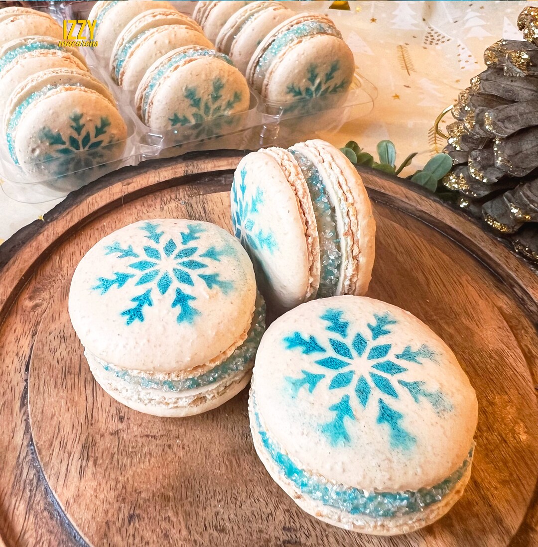 Coquito Christmas French Macarons - Snow Flake With Sprinkles - 6,12 or ...