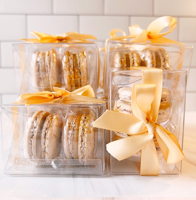 Macarons Favor Clear Box With 2 Macarons Party Favor - Etsy